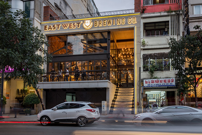 Bia Craft East West Brewing 181 Lý Tự Trọng: Điểm Hẹn Thủ Phủ Bia Thủ ...